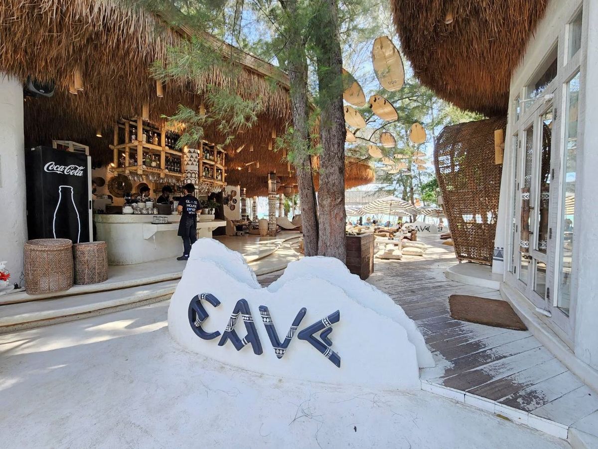 파타야 악어 농장 & 케이브 비치 클럽 반일 단독 투어 ( Pattaya Crocodile Farm + Cave Beach ...